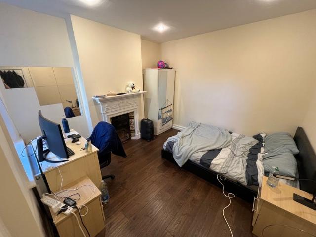 Room at Sedlescombe Road, Greater London