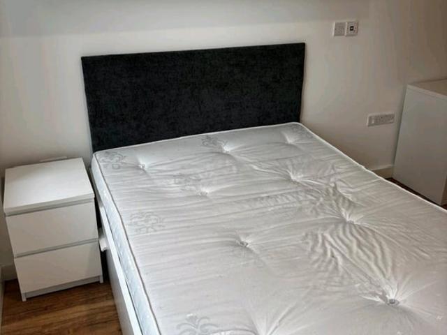 Room at Seel Street, Liverpool