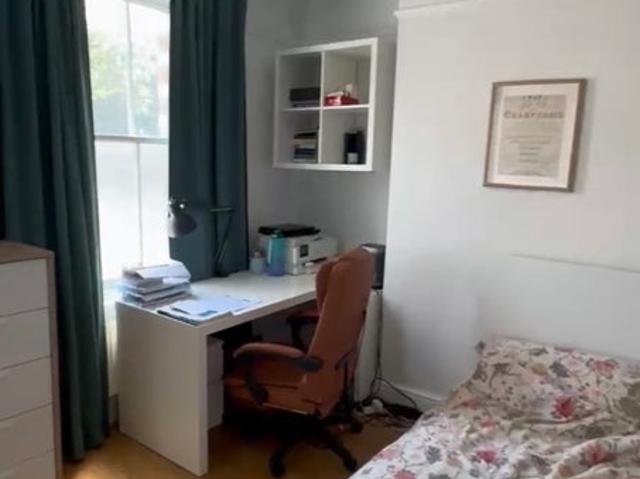 Room at Senrab Street, Greater London