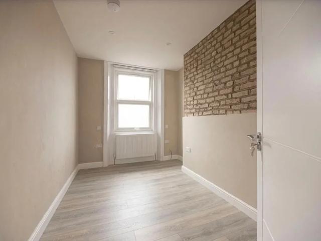 Room at Seven Sisters Road, Greater London