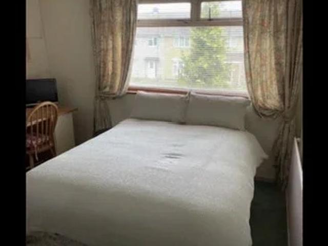 Room at Severn Way, Bristol