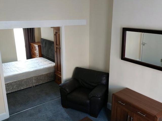 Room at Seymour Street, Cardiff