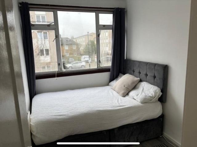 Room at Seyssel Street, Greater London