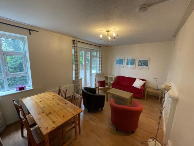 Room at Shackleton Close, Greater London