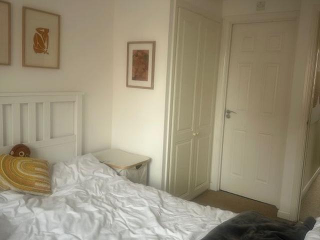 Room at Shakespeare Avenue, Bristol