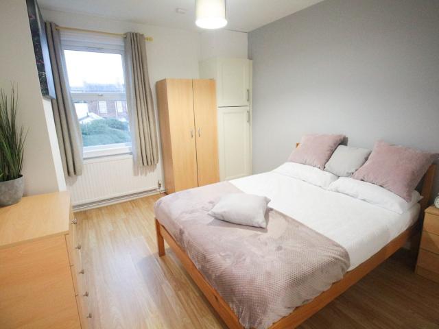 Room at Shakespeare Street, Lincoln