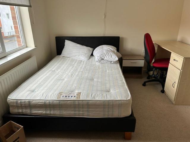 Room at Shakespeare Walk, Manchester