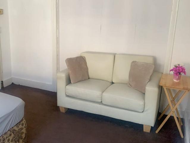 Room at Shardeloes Road, Greater London