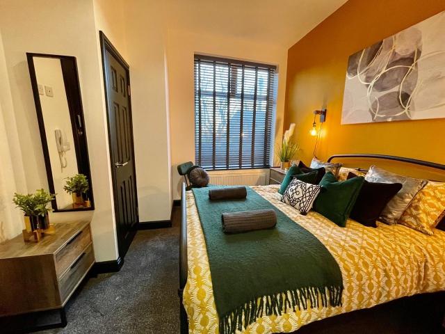 Room at Sharples Hall Street, Oldham