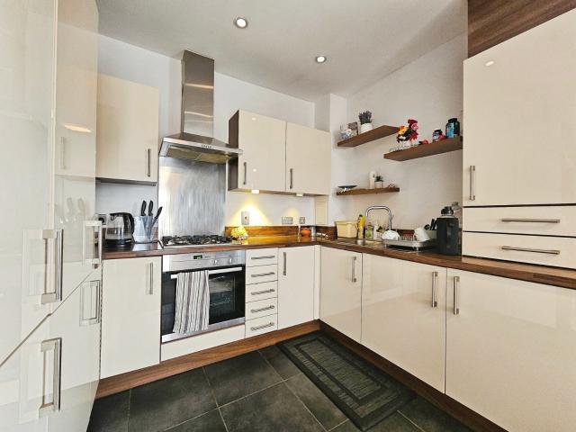 Room at Shaw Close, Borough of Spelthorne
