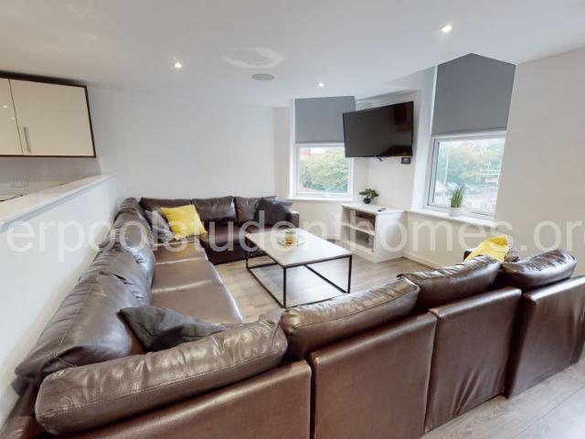 Room at Shaw Street, Liverpool
