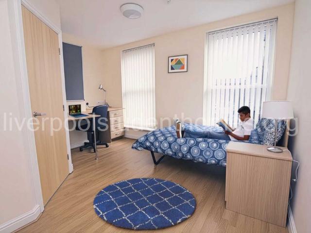 Room at Shaw Street, Liverpool
