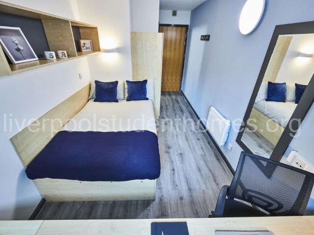 Room at Shaw Street, Liverpool