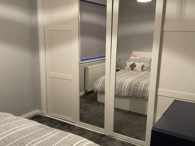 Room at Shaw Place, Mayfield