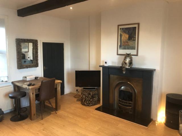 Room at Shay Lane, Wakefield