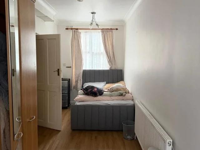 Room at Shenley Road, Greater London