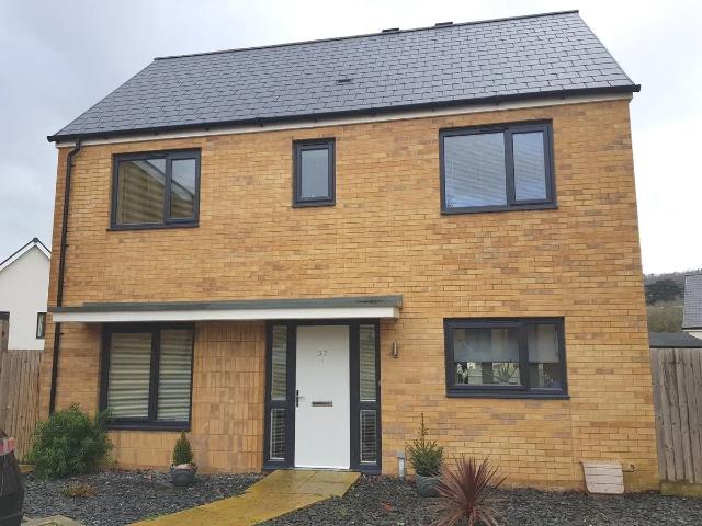 Room at Shearing Close, Dursley