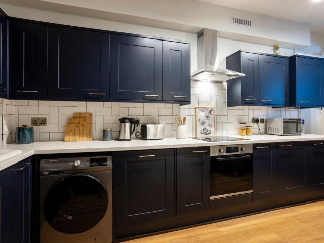 Room at Sheen Road, Greater London