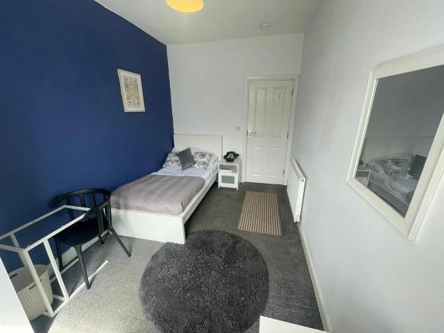 Room at Sheffield Road, Barnsley