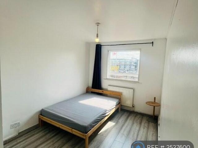 Room at Shelbourne Road, Greater London