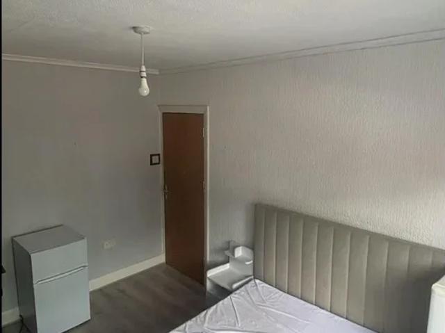 Room at Shelbourne Road, Greater London