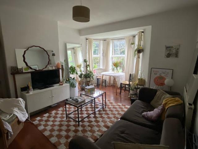 Room at Shelford Place, Greater London