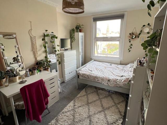 Room at Shepherds Bush Road, Greater London