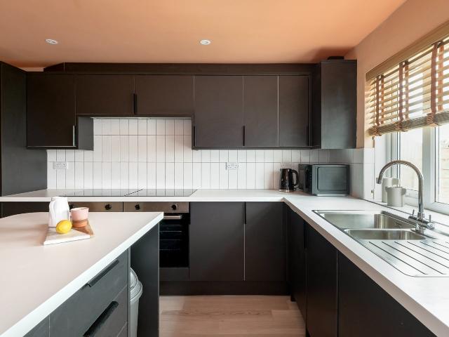 Room at Sheridan Road, Bath