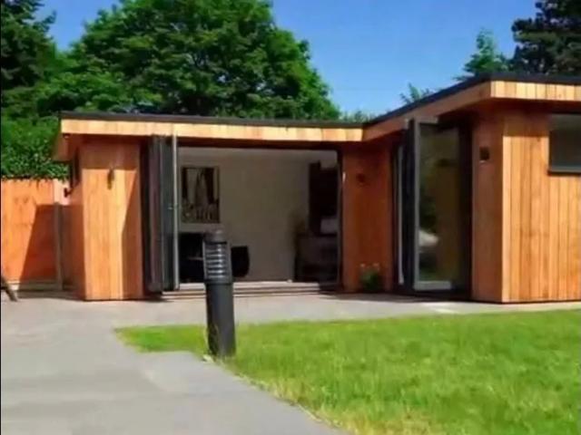 Room at Ship Lane, Rushmoor
