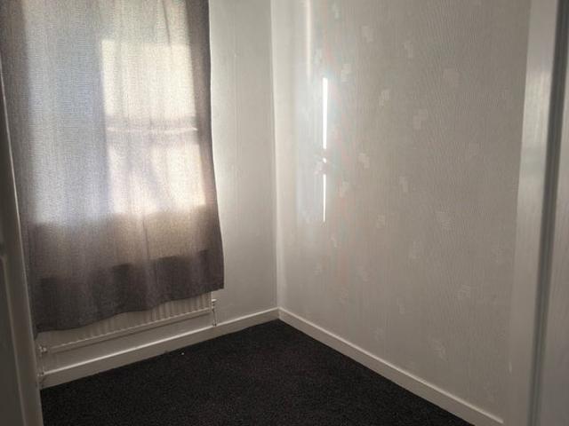 Room at Shiregreen, St Helens