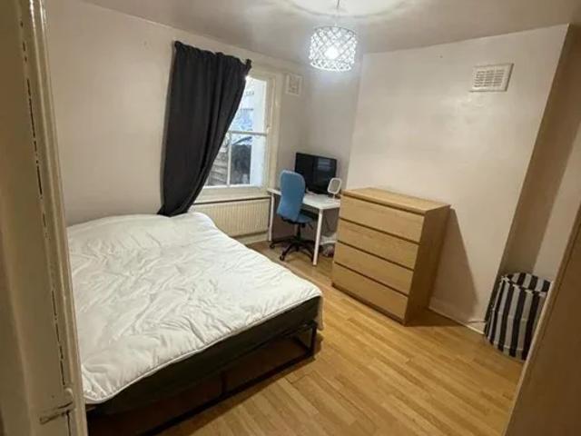Room at Shirland Road, City of Westminster