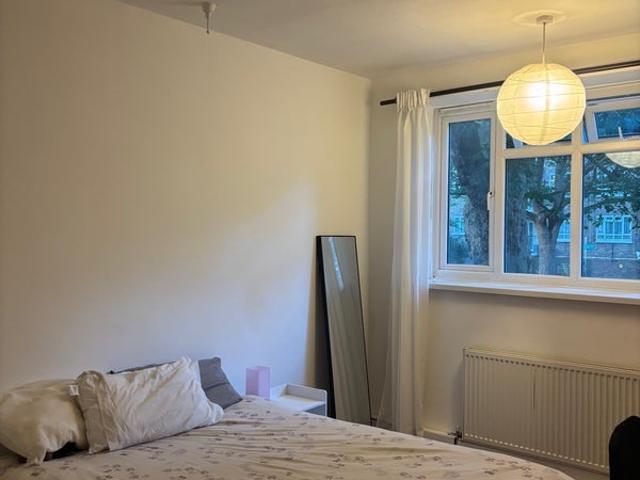 Room at Shirley Grove, Greater London