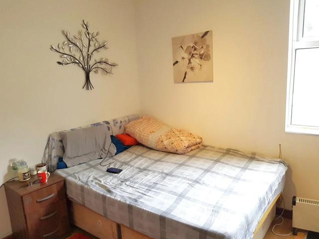 Room at Shirley Road, Southampton