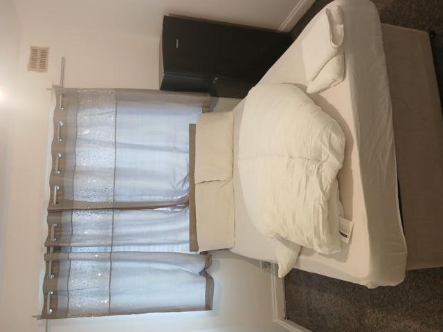 Room at Short Avenue, Tameside