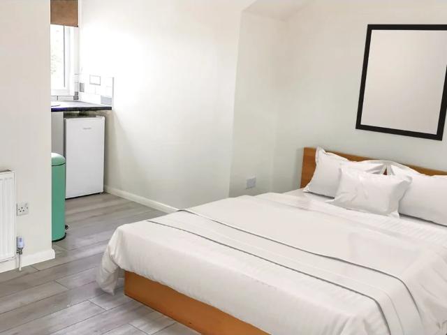 Room at Short Heath Road, Birmingham