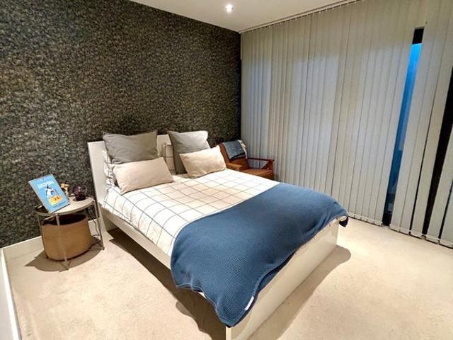 Room at Shorrolds Road, Greater London