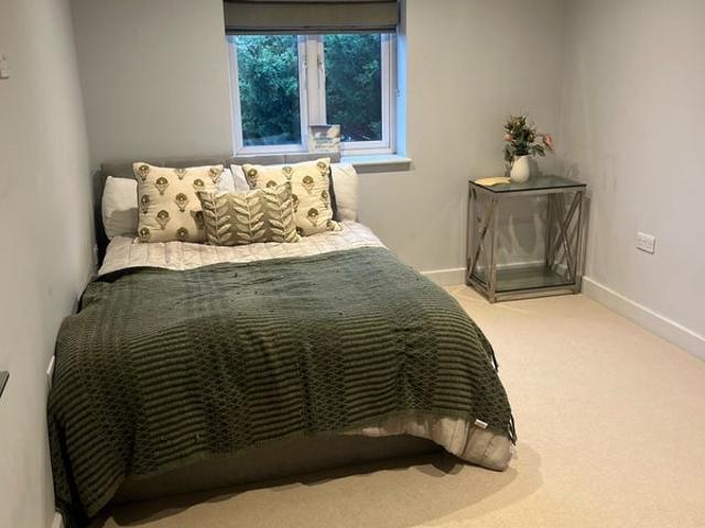 Room at Shottery Close, Greater London