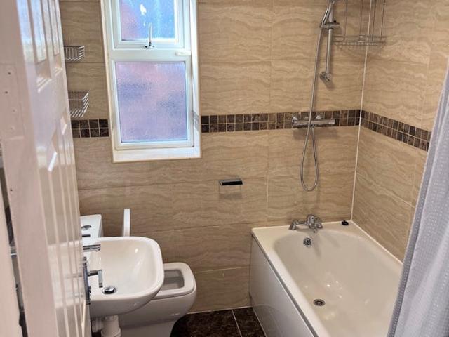 Room at Shrewsbury Street, Manchester