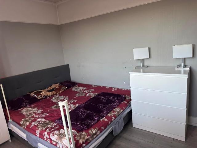 Room at Sighthill Gardens, City of Edinburgh