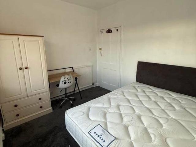 Room at Sighthill Loan, City of Edinburgh