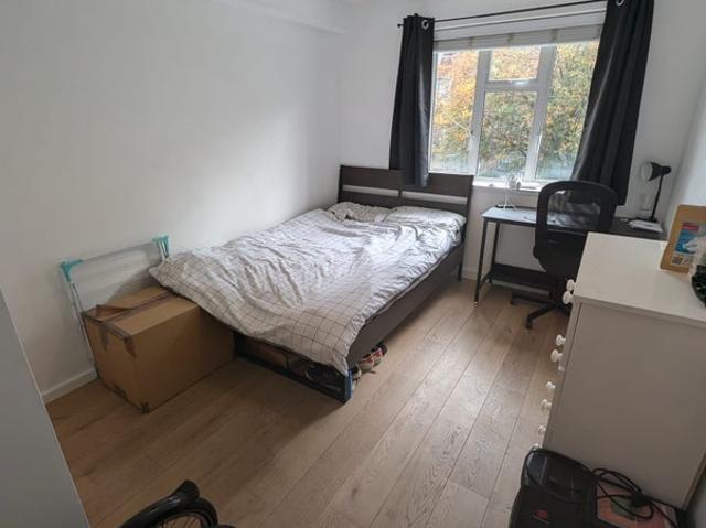 Room at Sidney Street, Greater London