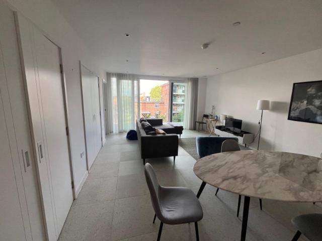 Room at Sidney Street, Greater London