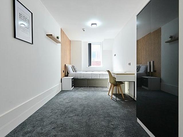 Room at Silver Street, Sheffield