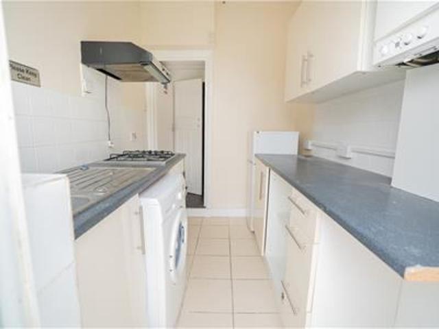 Room at Silverleigh Road, Greater London