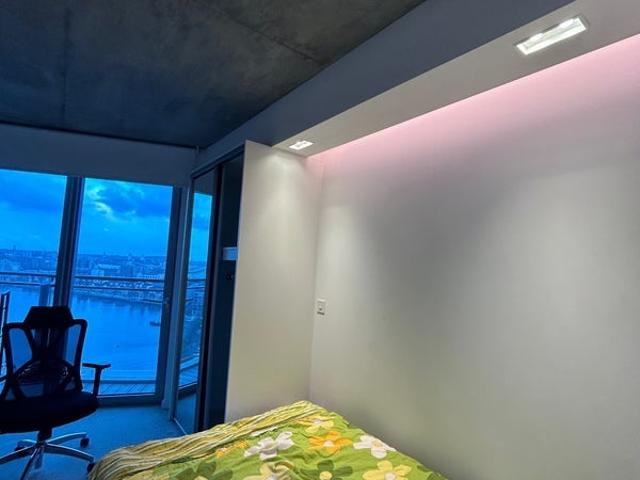Room at Silvertown Way, Greater London