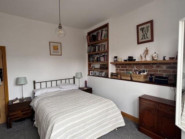 Room at Simonside Terrace, Newcastle upon Tyne