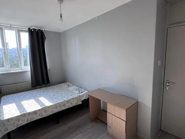 Room at Simpsons Road, Greater London