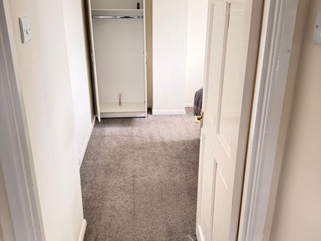Room at Sixth Avenue, Oakengates
