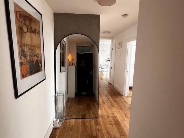Room at Slade Walk, Greater London