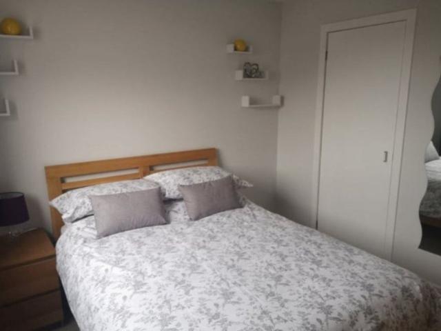 Room at Slateford Road, City of Edinburgh